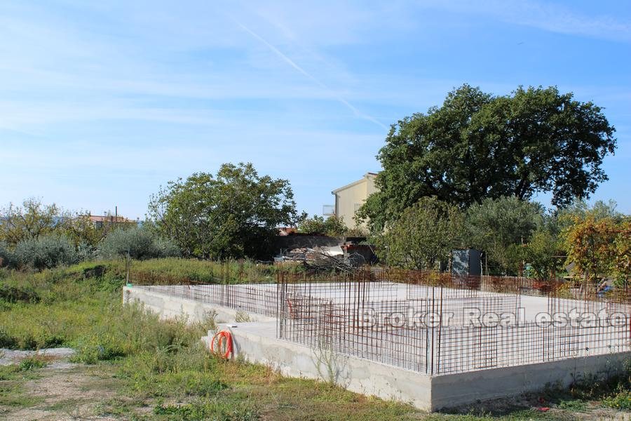 Kastela - Building plot with foundations